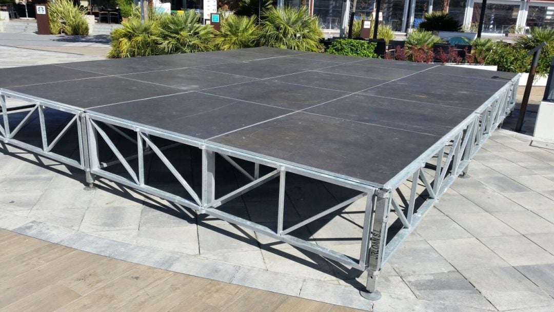 Escenarios y Tarimas Urloan. Alquiler y venta para eventos